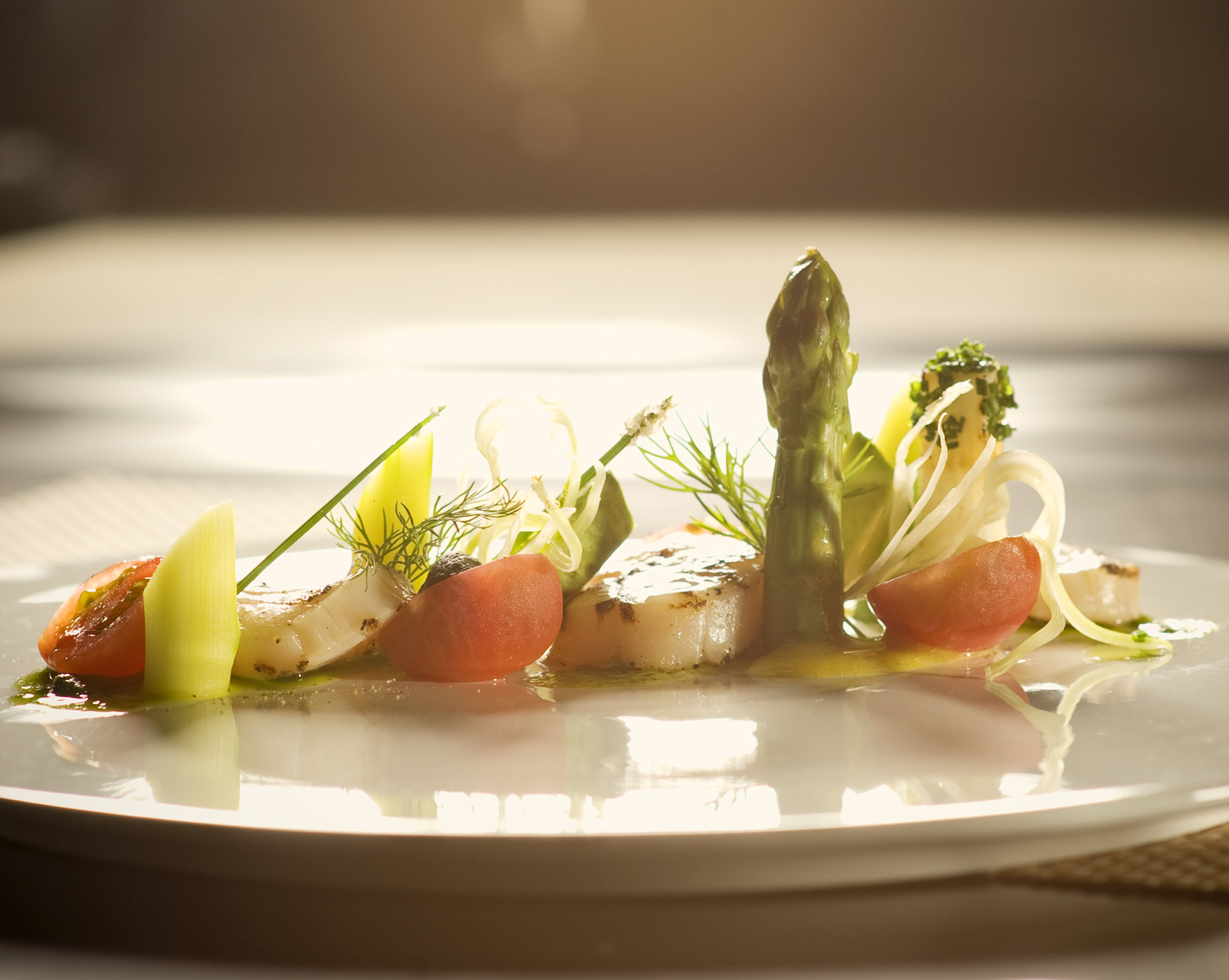Grilled Scallops of Hokkaido with Asparagus and Lemon Sauce ...