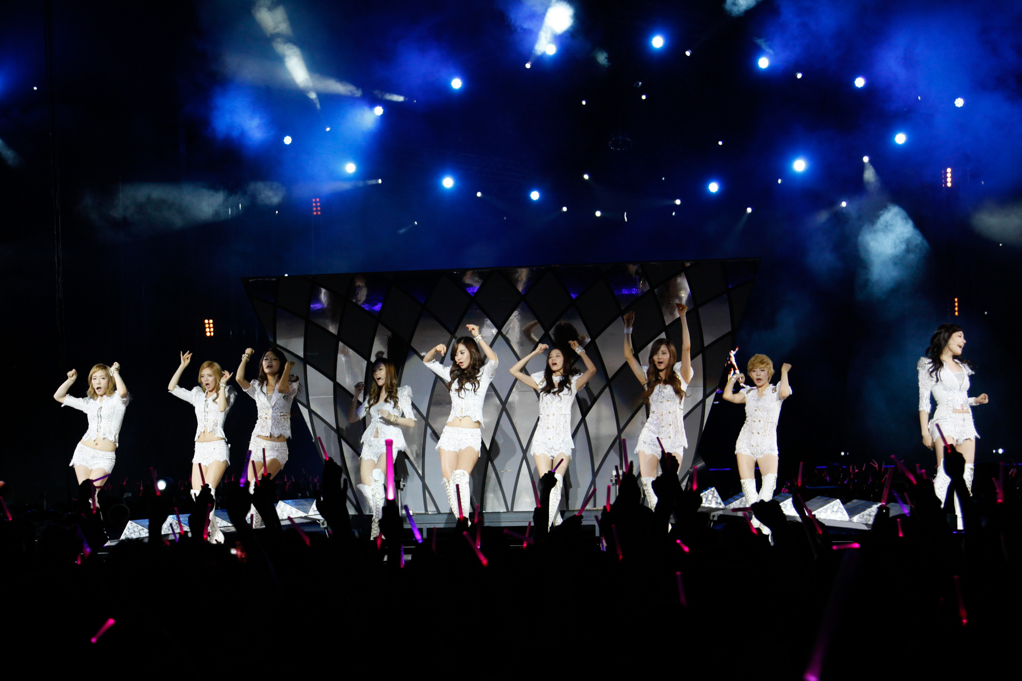 Review: Girls’ Generation Concert Tour 2011 In Singapore ...
