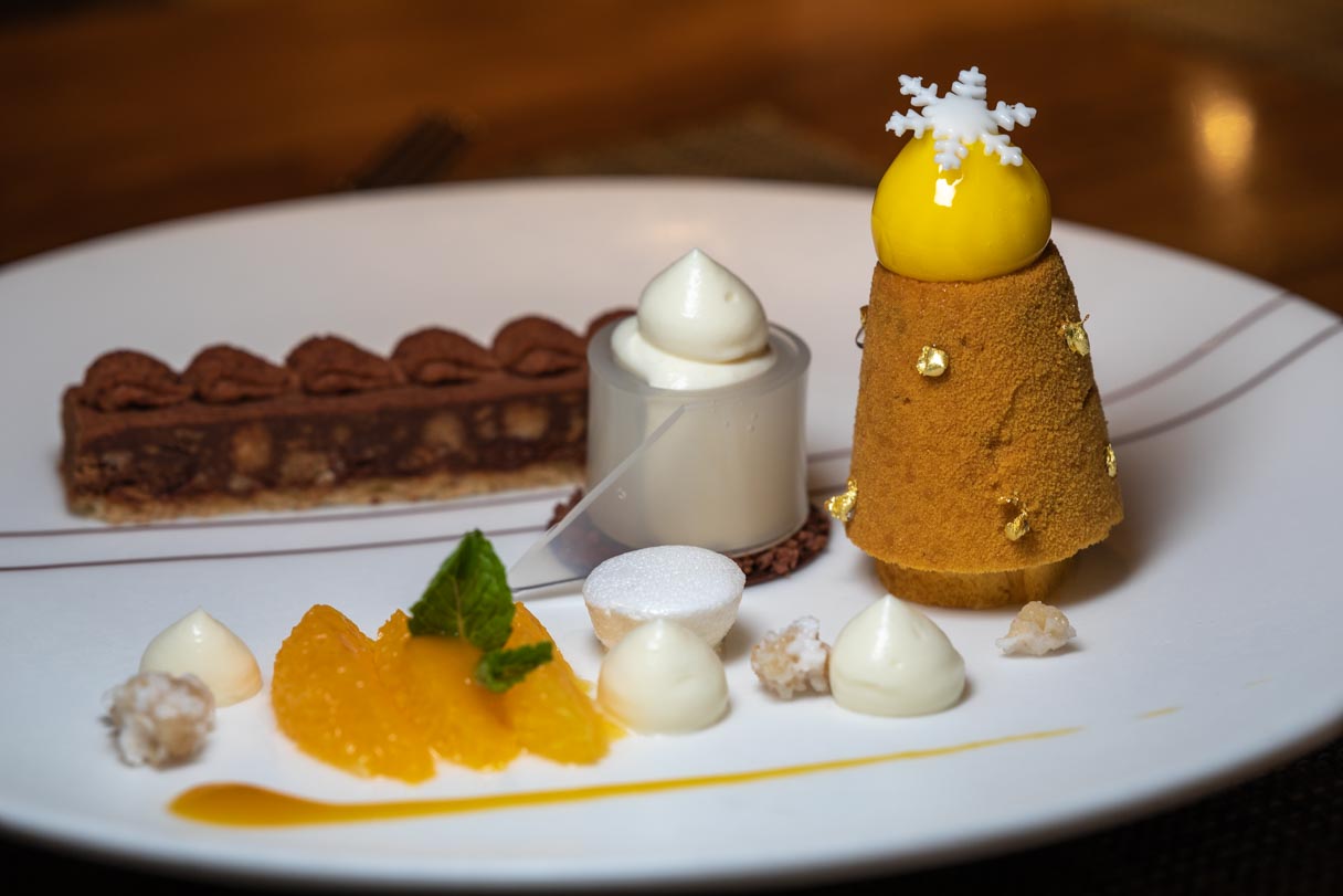 Christmas 2020 – Amara Hotel – Elements -0345 | SUPERADRIANME.com